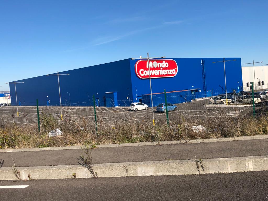 WORLD OF CONVENIENCE NEW POINT OF SALE - VITERBO – HOLDING CAPOGNA